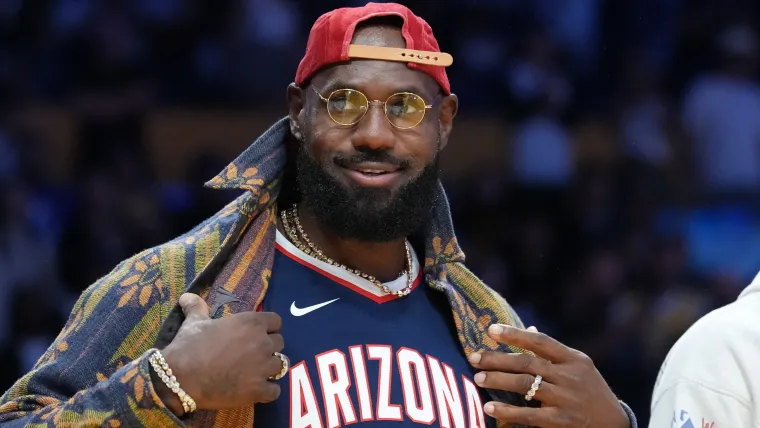Lakers' LeBron James drops bold message on role with Austin Reaves ...