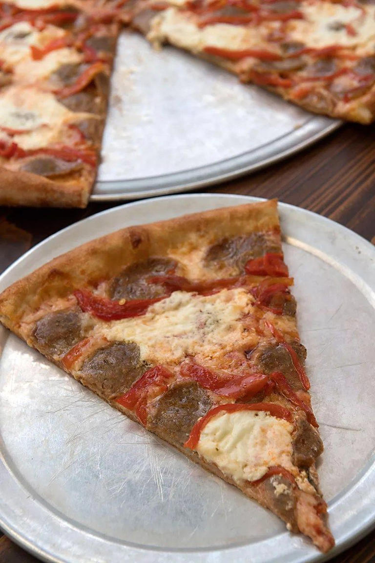 20 Texas Pizza Spots Keeping Family Recipes Alive For Generations