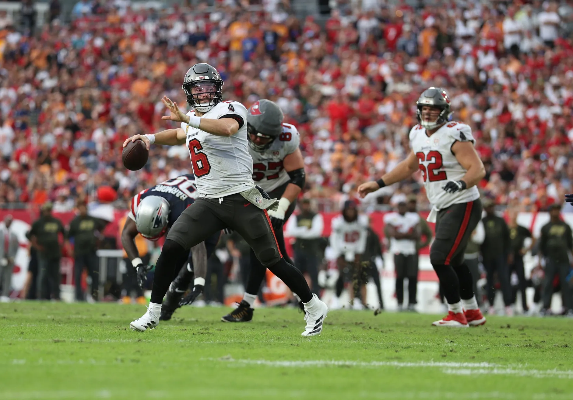 Baker Mayfield Jokes About Josh Allen’s Height Ahead of Buccaneers ...