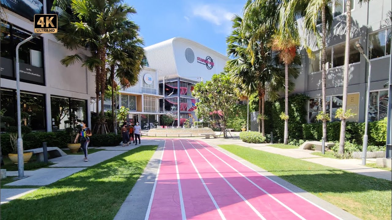 Bangkok Stadium One - Tiny Wheels - How to Unfold a Brompton