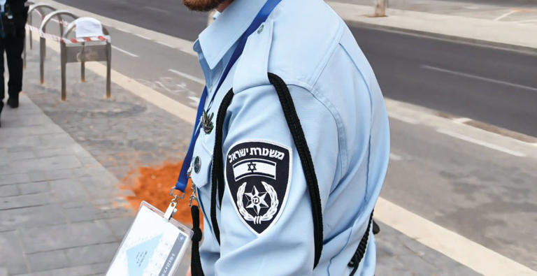 Israel Police 'in uproar' as high-ranking officer interrogated over ...