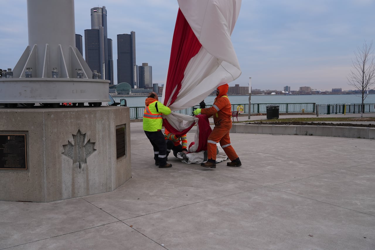 Behind the scenes as the Great Canadian Flag comes down for the season