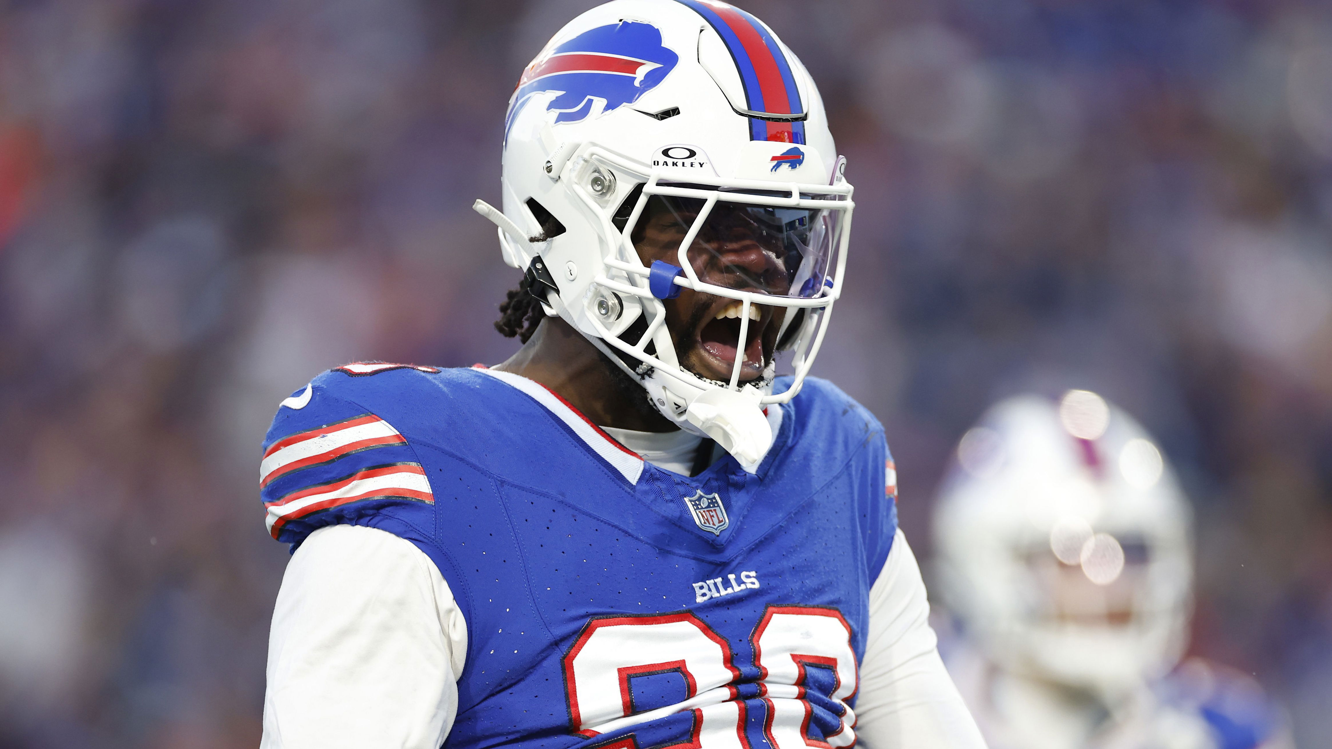 Colts Eyeing Former 1st-Round Pass Rusher Amid Slew of Injuries