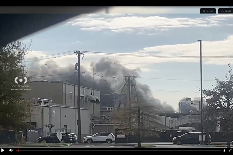 Baltimore warehouse fire blankets city in thick smoke as boats deployed ...