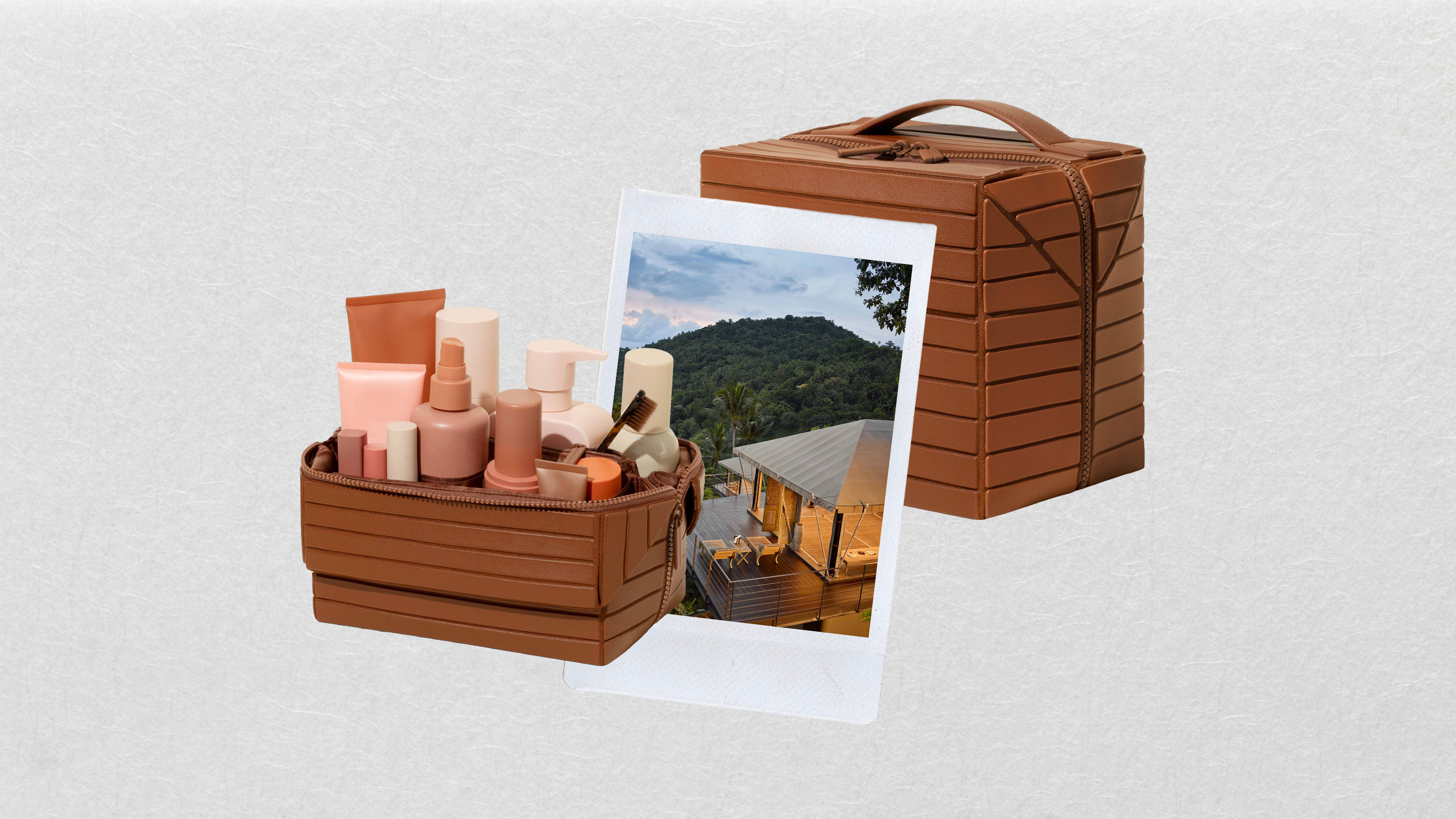 Parallelle's New Toiletry Bag Is My Go-To for Long Trips