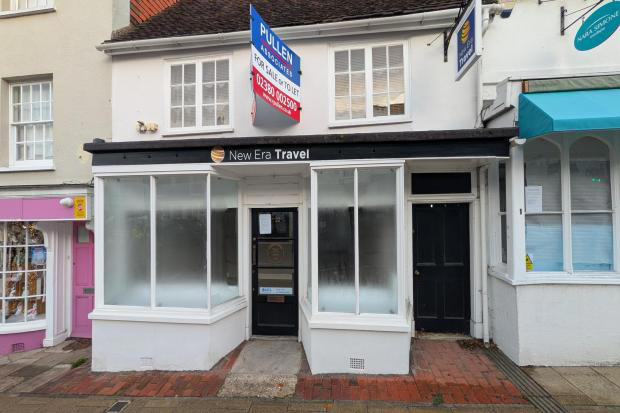 Former travel agent goes up for sale months after closure