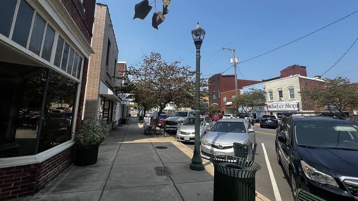 Small business optimism, uncertainty both fall