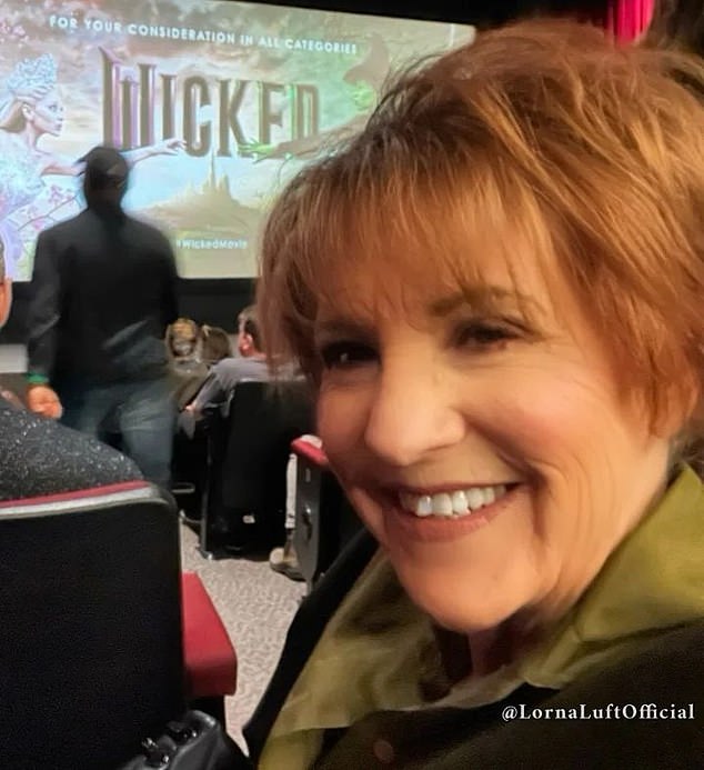 Ariana Grande's Judy Garland tribute gets stunning verdict from late ...