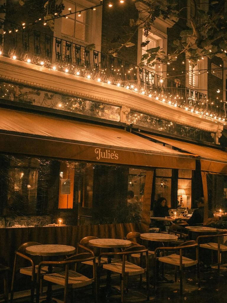 Las fotos del encuentro que reunió anoche a Sassa de Osma y Eugenia de ...