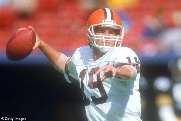 NFL icon Bernie Kosar posts troubling health update from hospital