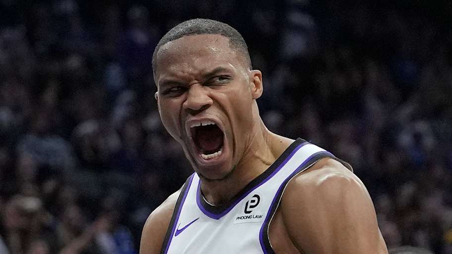 Kings could win some games by benching one point guard and starting another