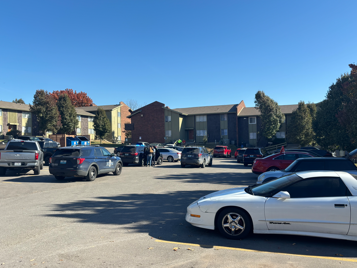 Police say child under the age of 5 shot at Kansas City apartment ...