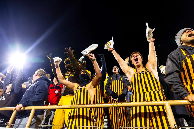 WMU football takes down Ohio in battle of top MAC teams: Our 15 ...