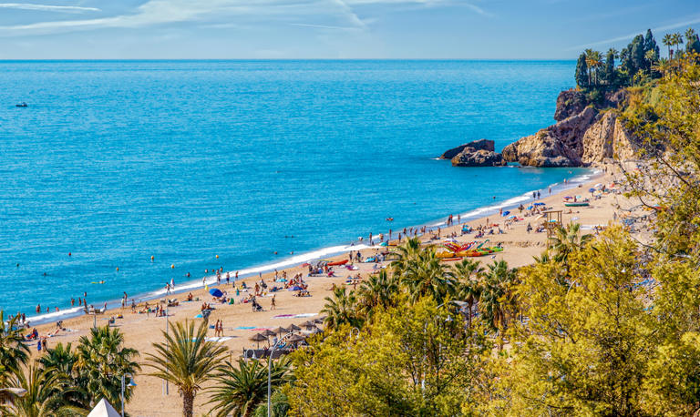 Årets mest populære feriesteder er afsløret: Spanien har 4 byer i top 10