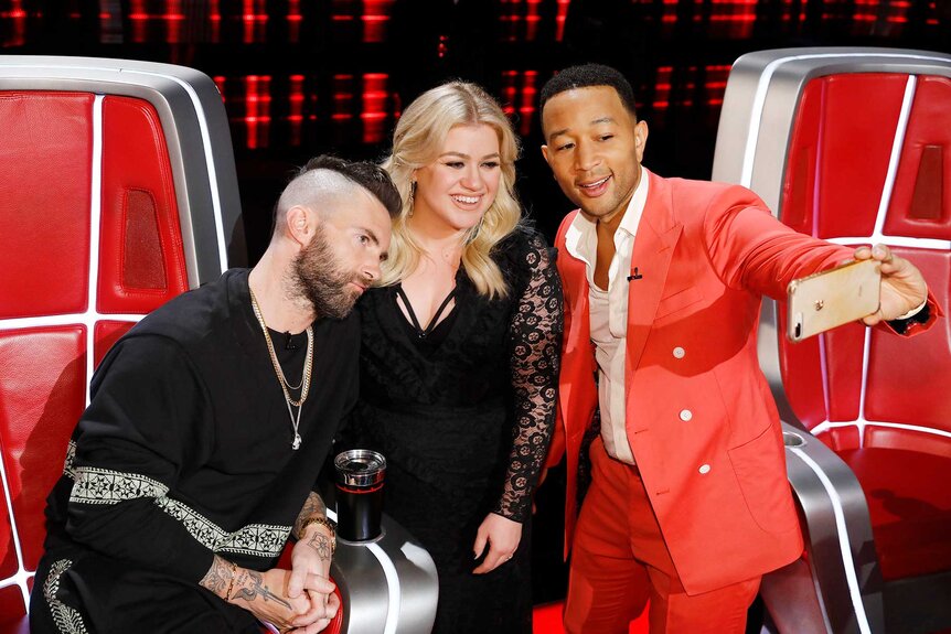 John Legend's go-to karaoke songs may surprise you: "I figure I sing"