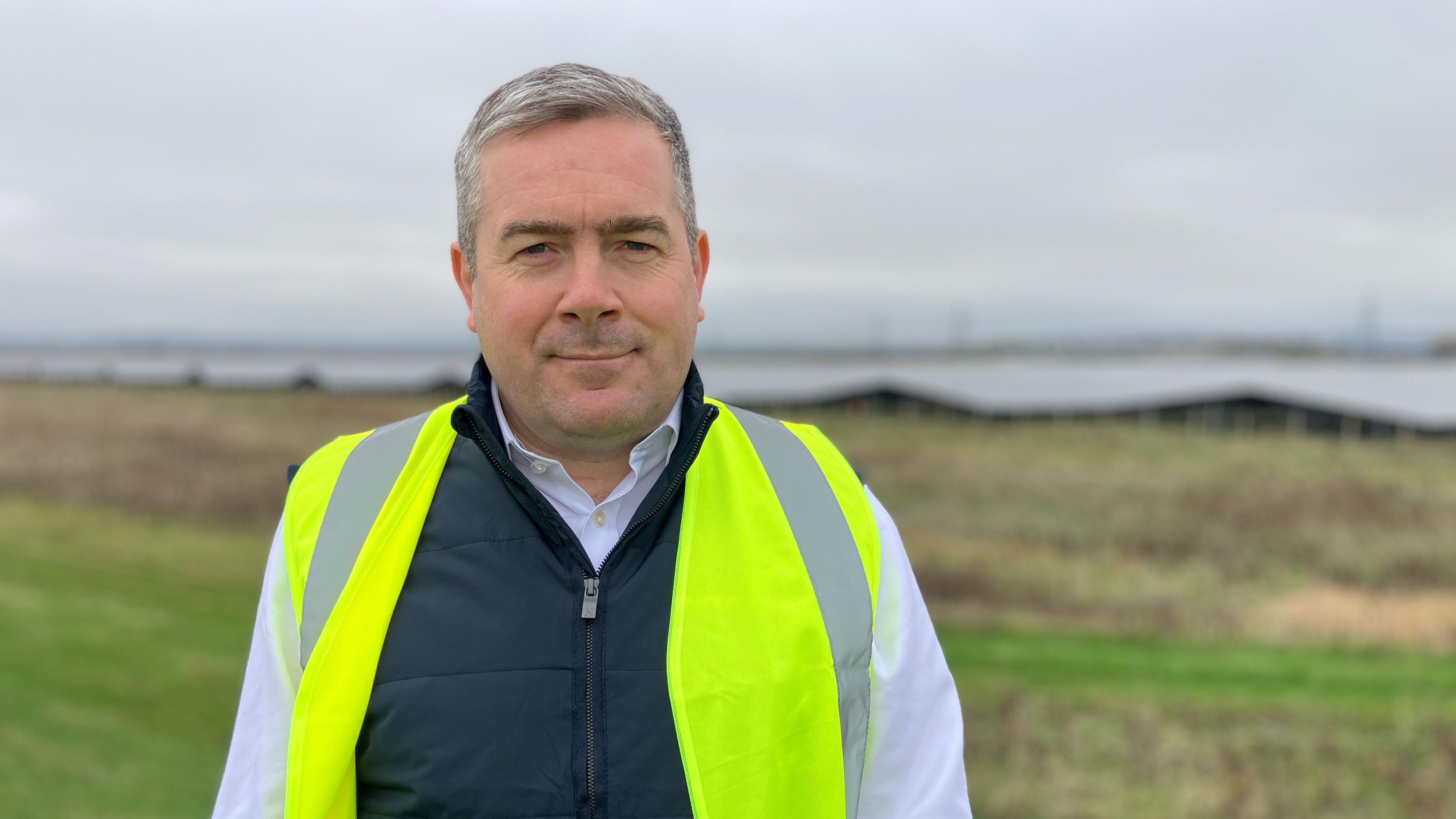 Is UK's biggest solar farm a blueprint for future?