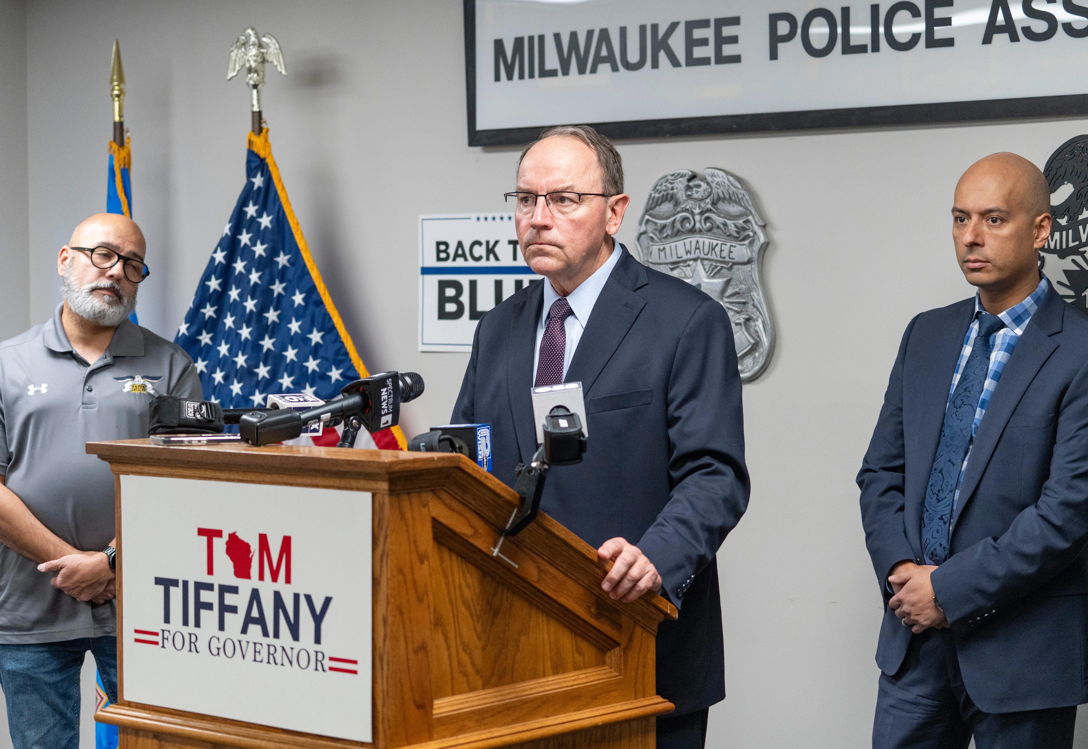 Republican Tom Tiffany picks up Milwaukee police union endorsement in ...