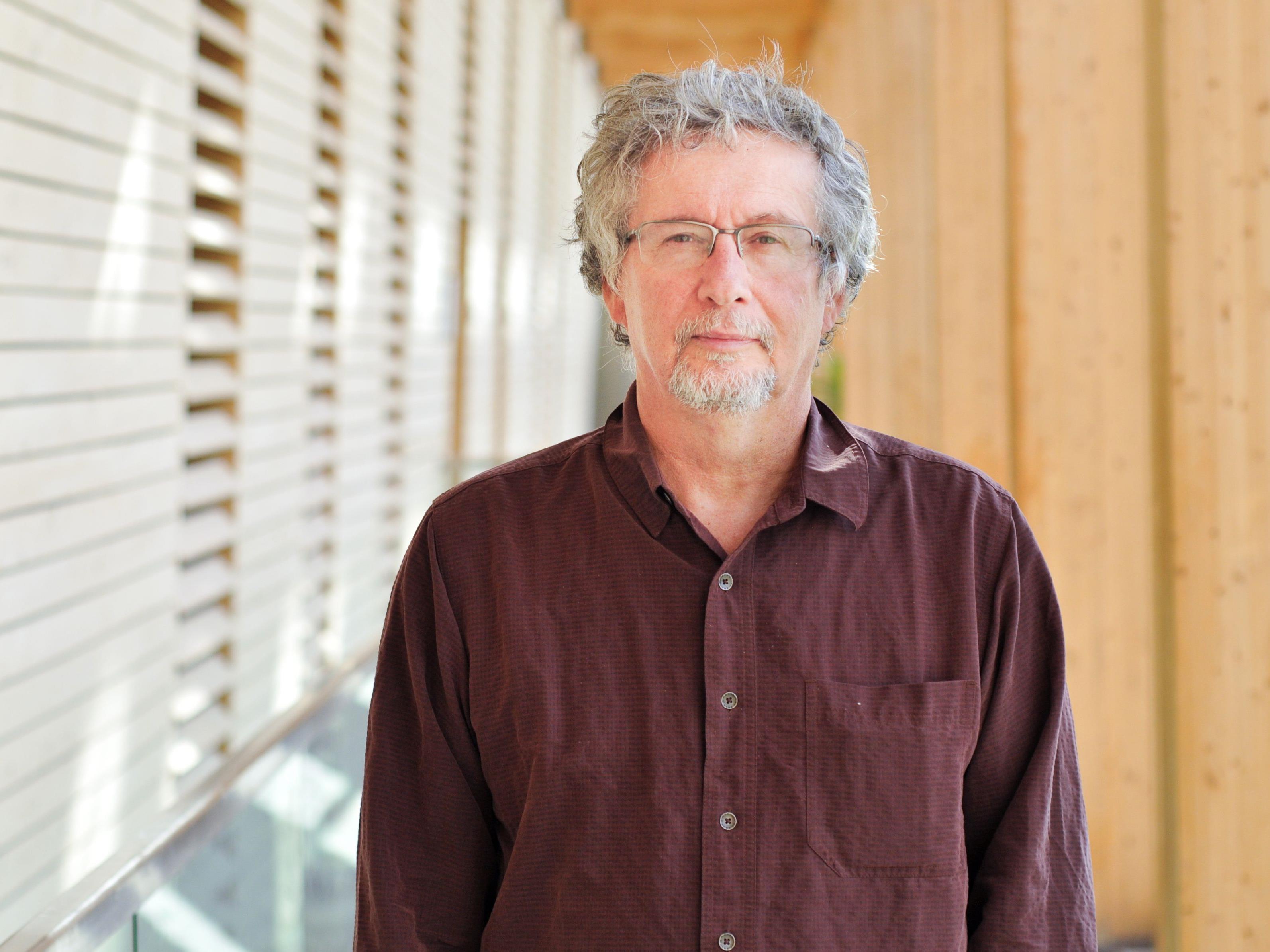 Le professeur Yves Bergeron lauréat du prix Armand-Frappier 2025