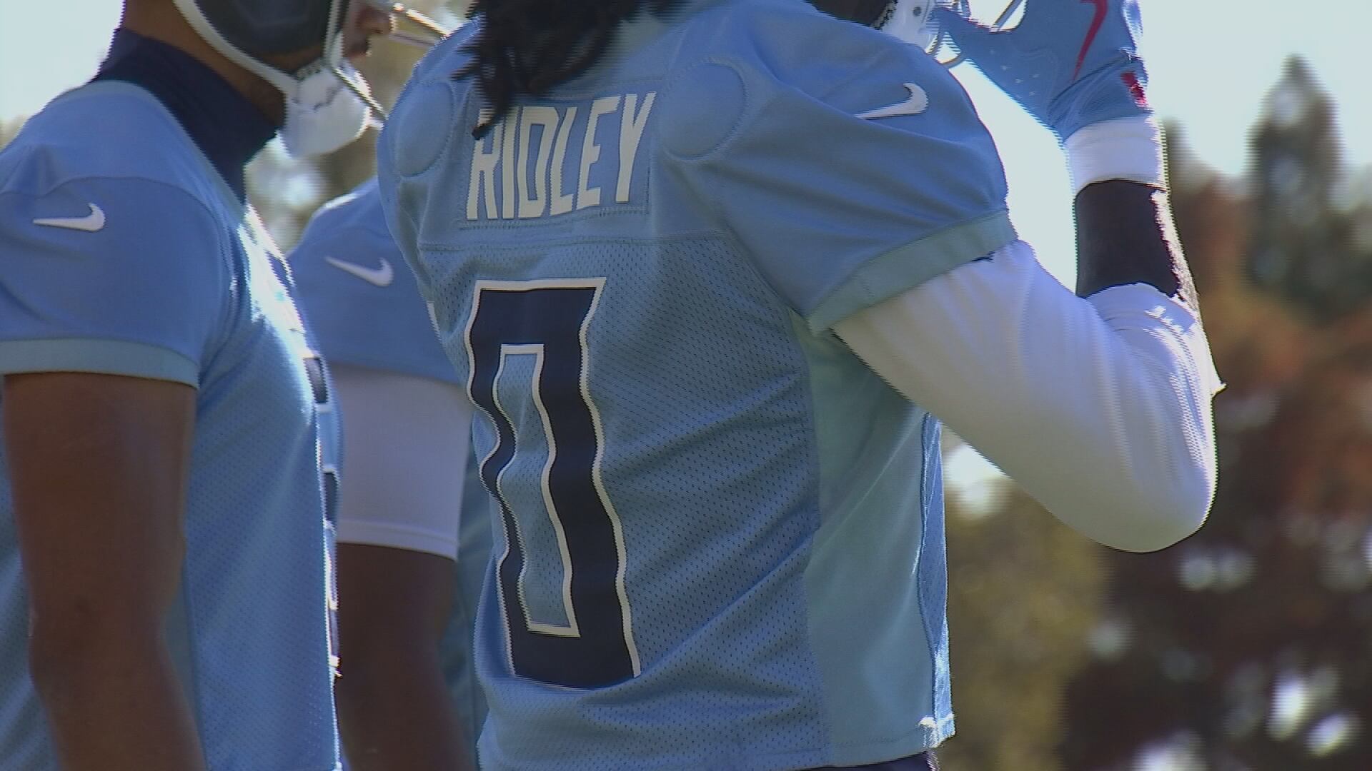 Titans WR Calvin Ridley returns to practice after missing 3 games