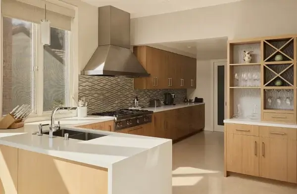 À voir : La maison (en vente) de Chris Chelios sur le bord de la mer ...