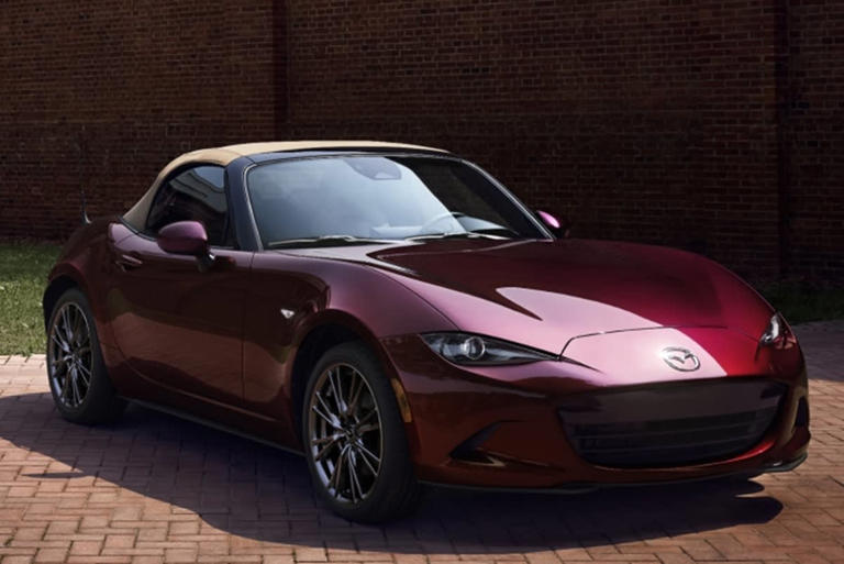 Mazda MX-5 Miata: The Most Fun Car in America—That Rarely Even Sees the ...