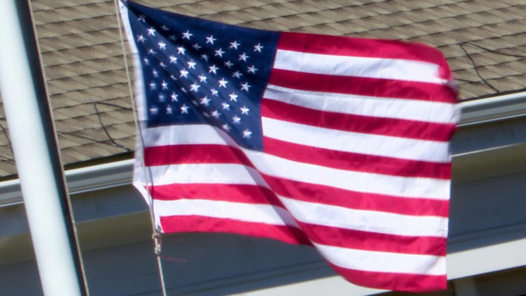 U.S. House members convene for session to potentially re-open the ...