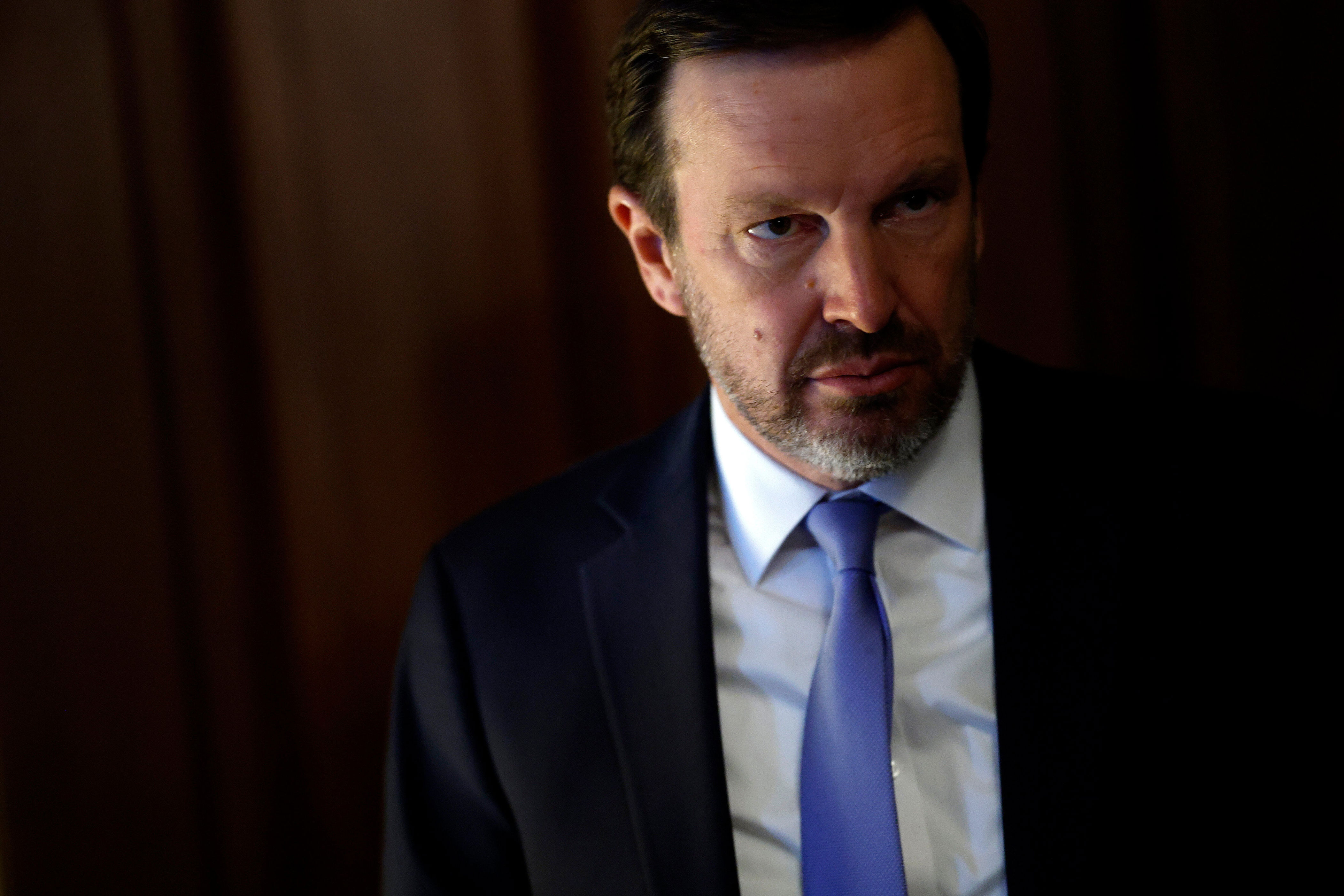 Chris Murphy Goes Off On Democrats At New Hampshire Town Hall