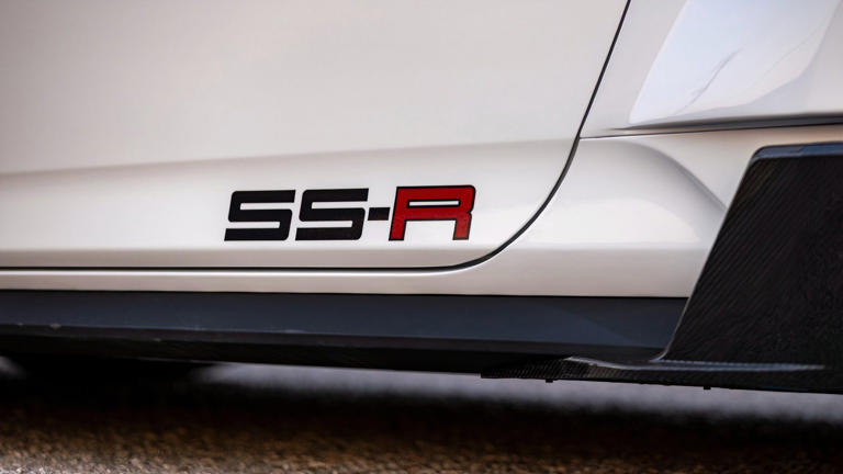 The highest horsepower muscle car with a manual transmission ever