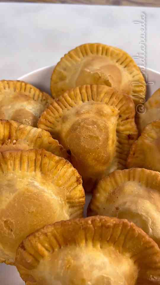 Pastelitos de Pollo Caseros: Receta Fácil con Masa Perfecta