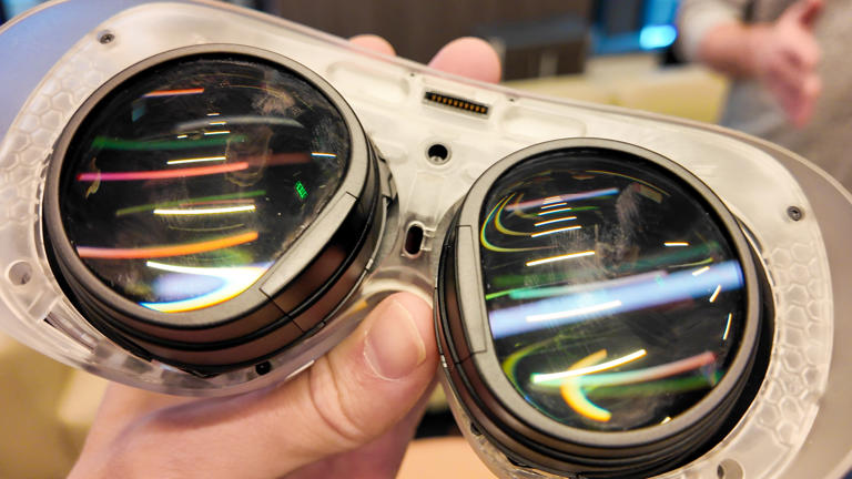I tried to trick the Steam Frame's clever eye tracking and failed ...