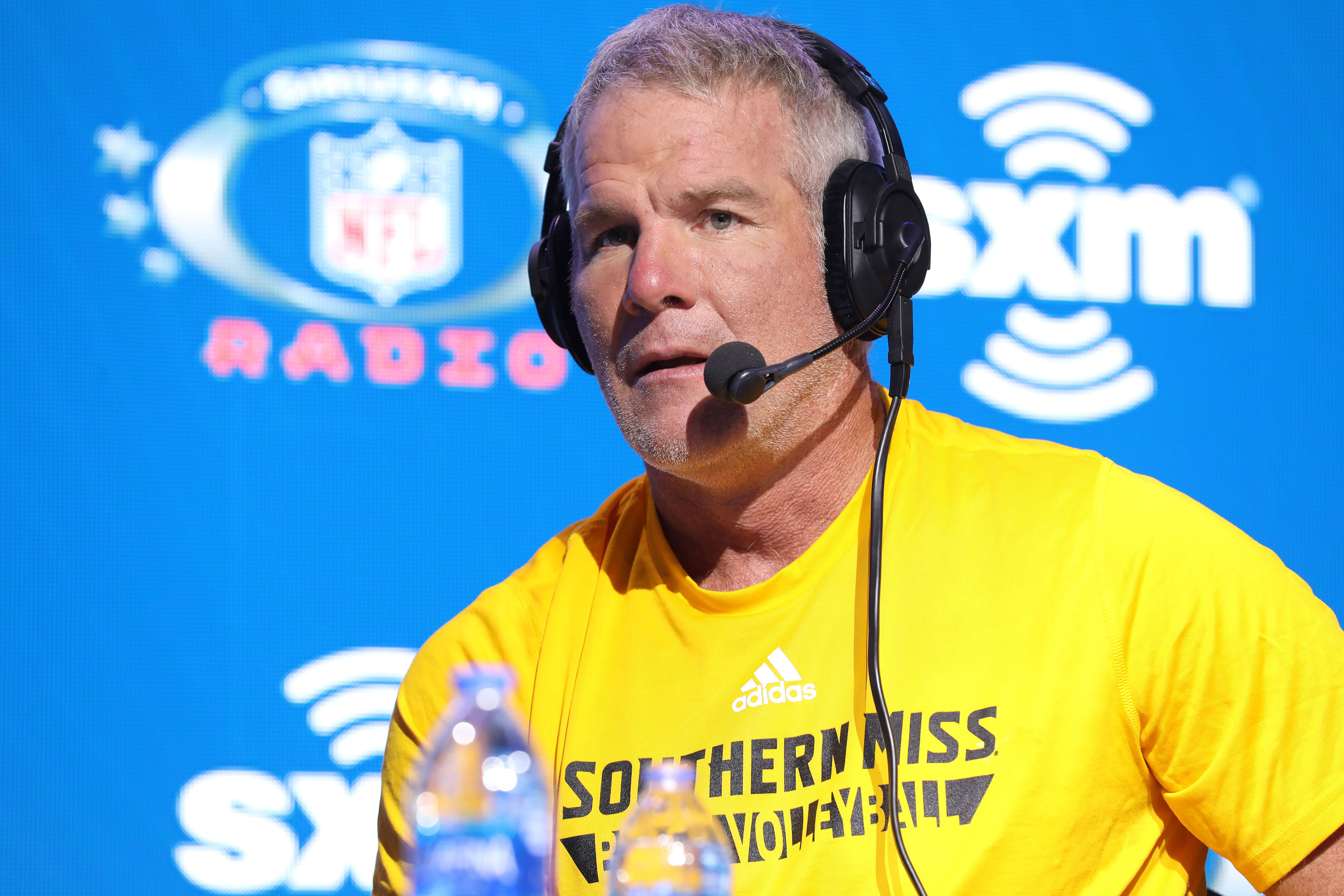 NFL legend Brett Favre trashes Bad Bunny pick for Super Bowl halftime