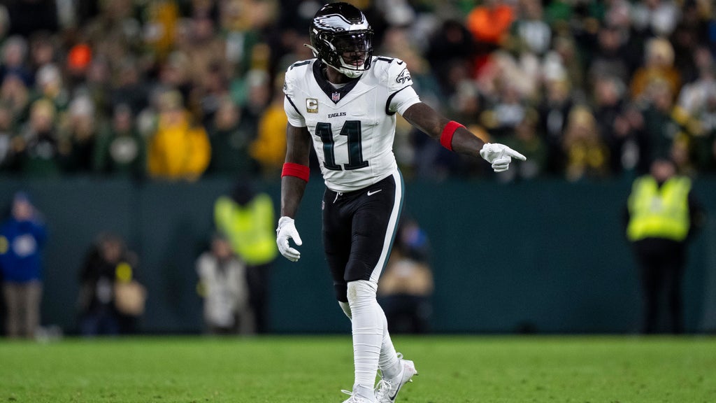 Philadelphia Eagles' A.J. Brown addresses Twitch comments with Janky ...