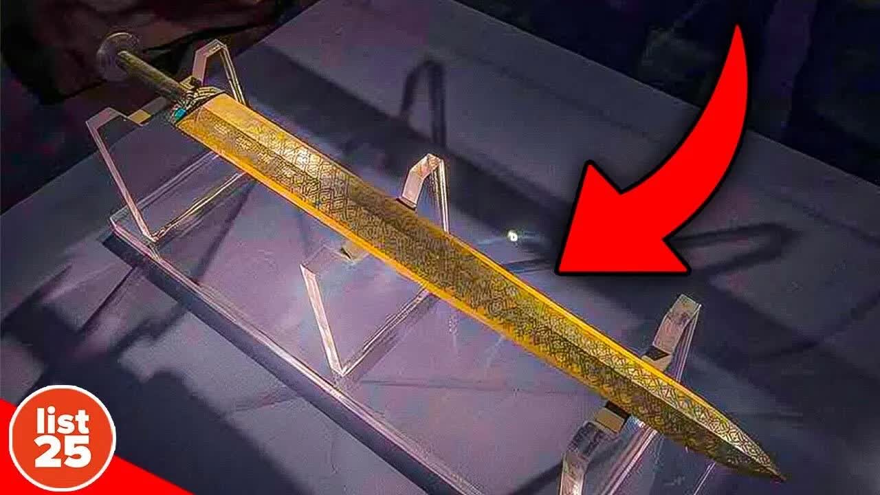 25 Ancient Artifacts That Prove The Past Was More Advanced