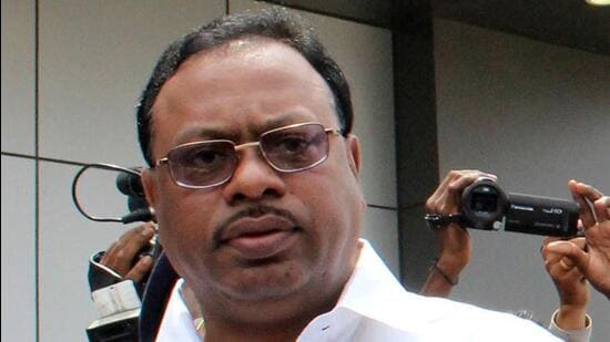 Pune land deal: Bawankule seeks clarification on double stamp duty notice