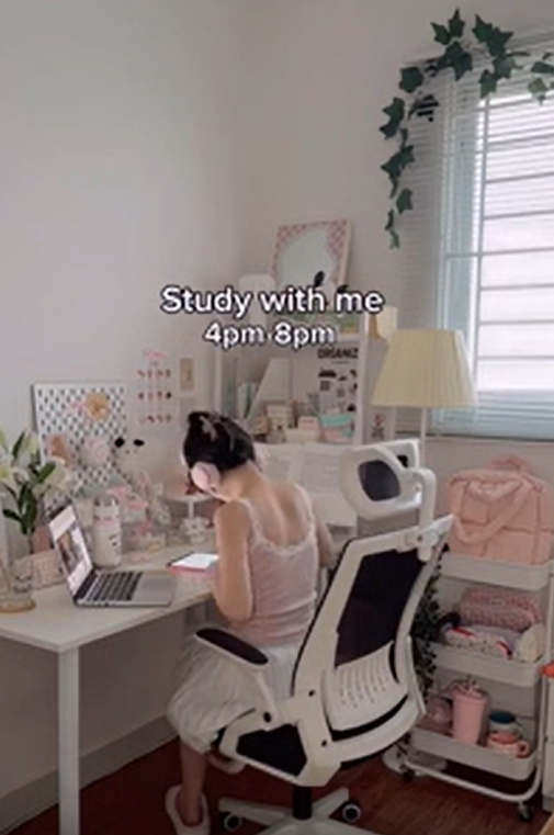 Time-Lapse Study Session: Finishing the Month Strong