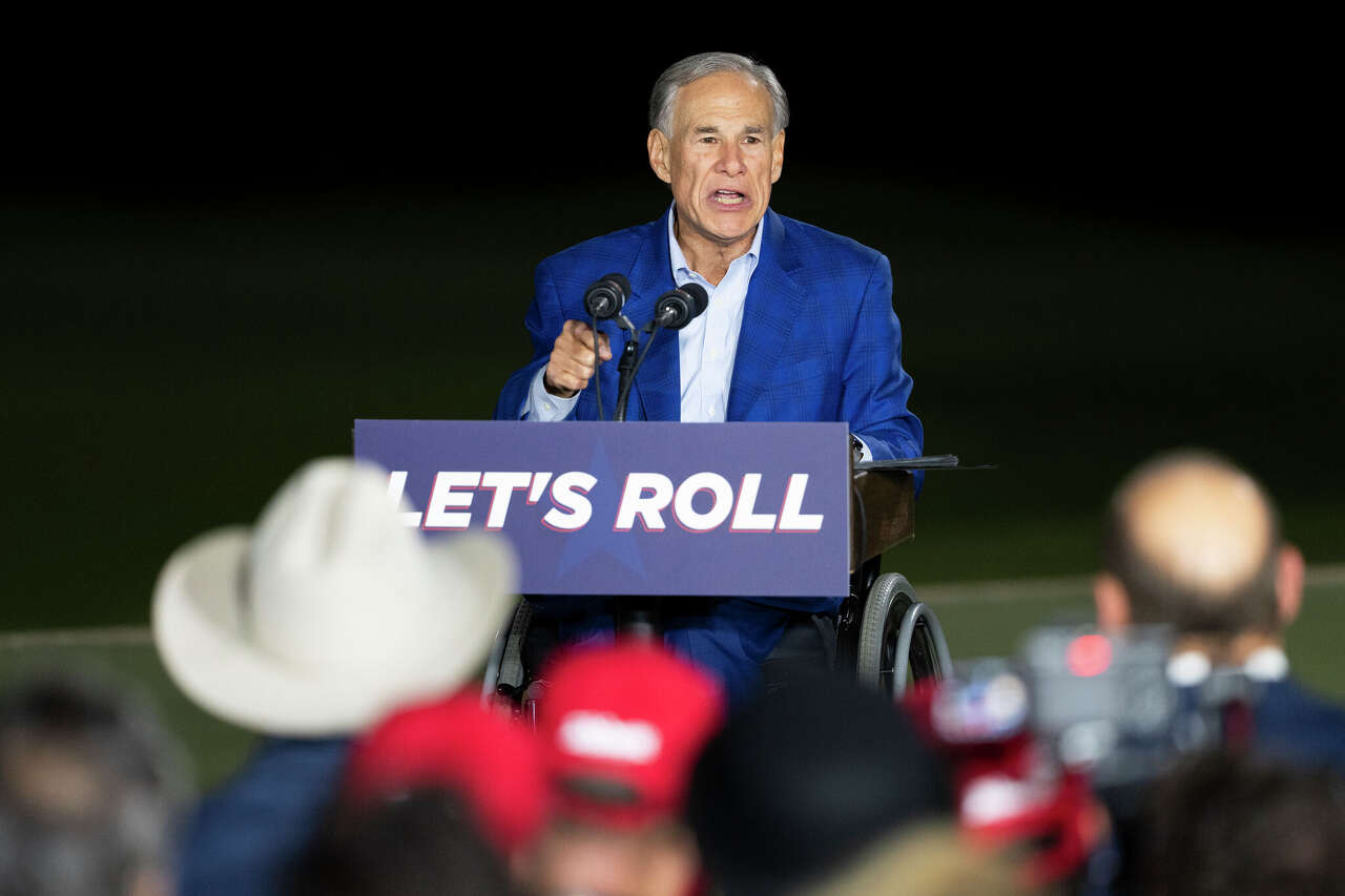 Greg Abbott surprised by protestors in deep red East Texas city