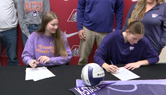 Assumption’s Ellah Derrer, Carsyn Kelley sign their NLIs