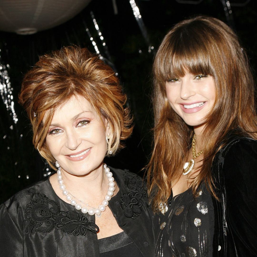 Striking Aimee Osbourne bears incredible resemblance to mom Sharon in ...