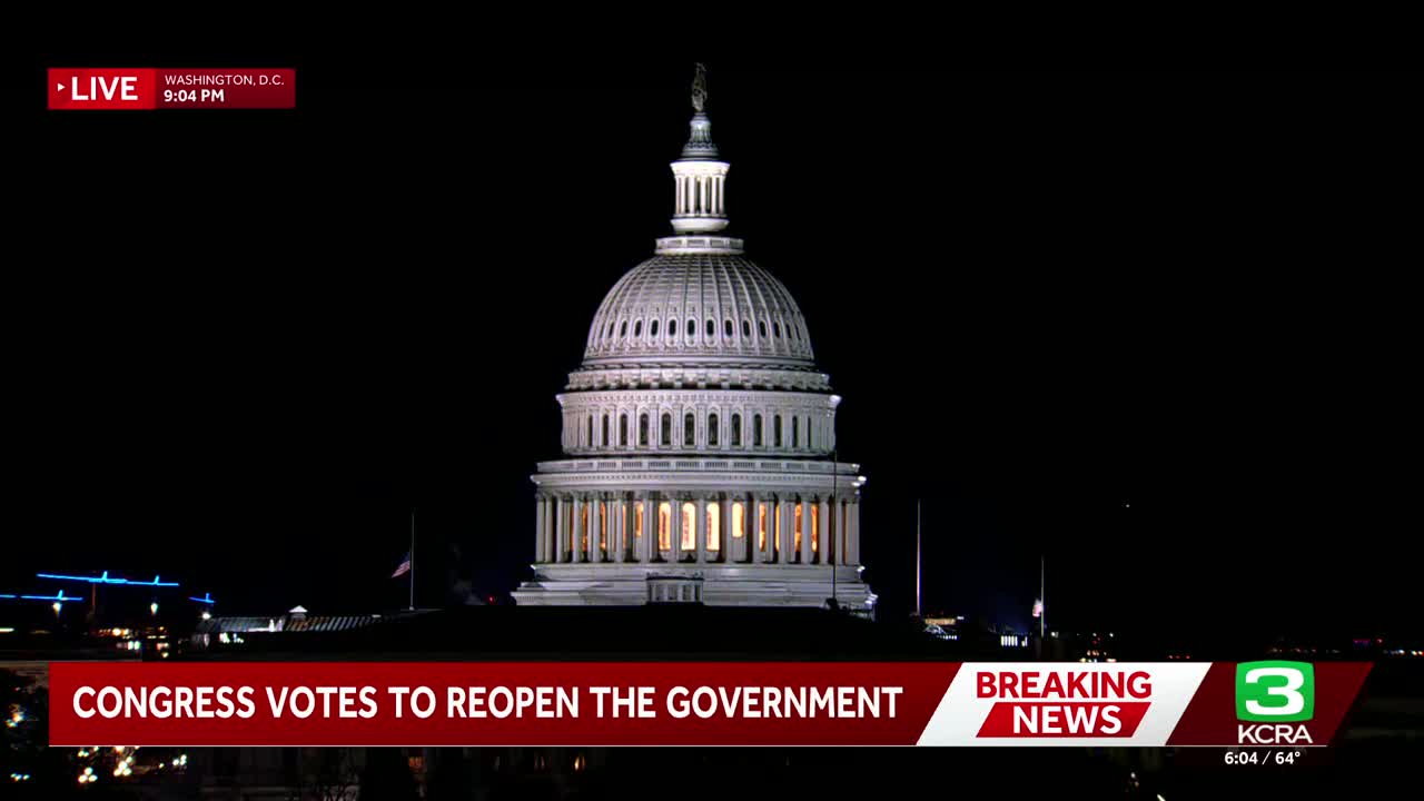 House votes to reopen government