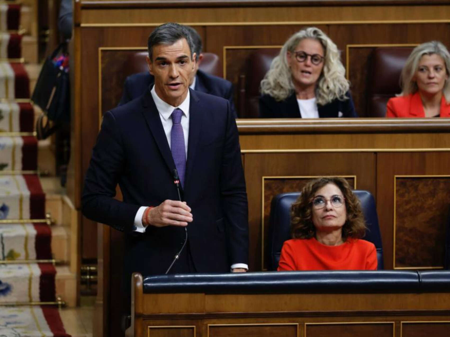 El Gobierno cierra filas con Podemos en inmigración y reabre un flanco ...