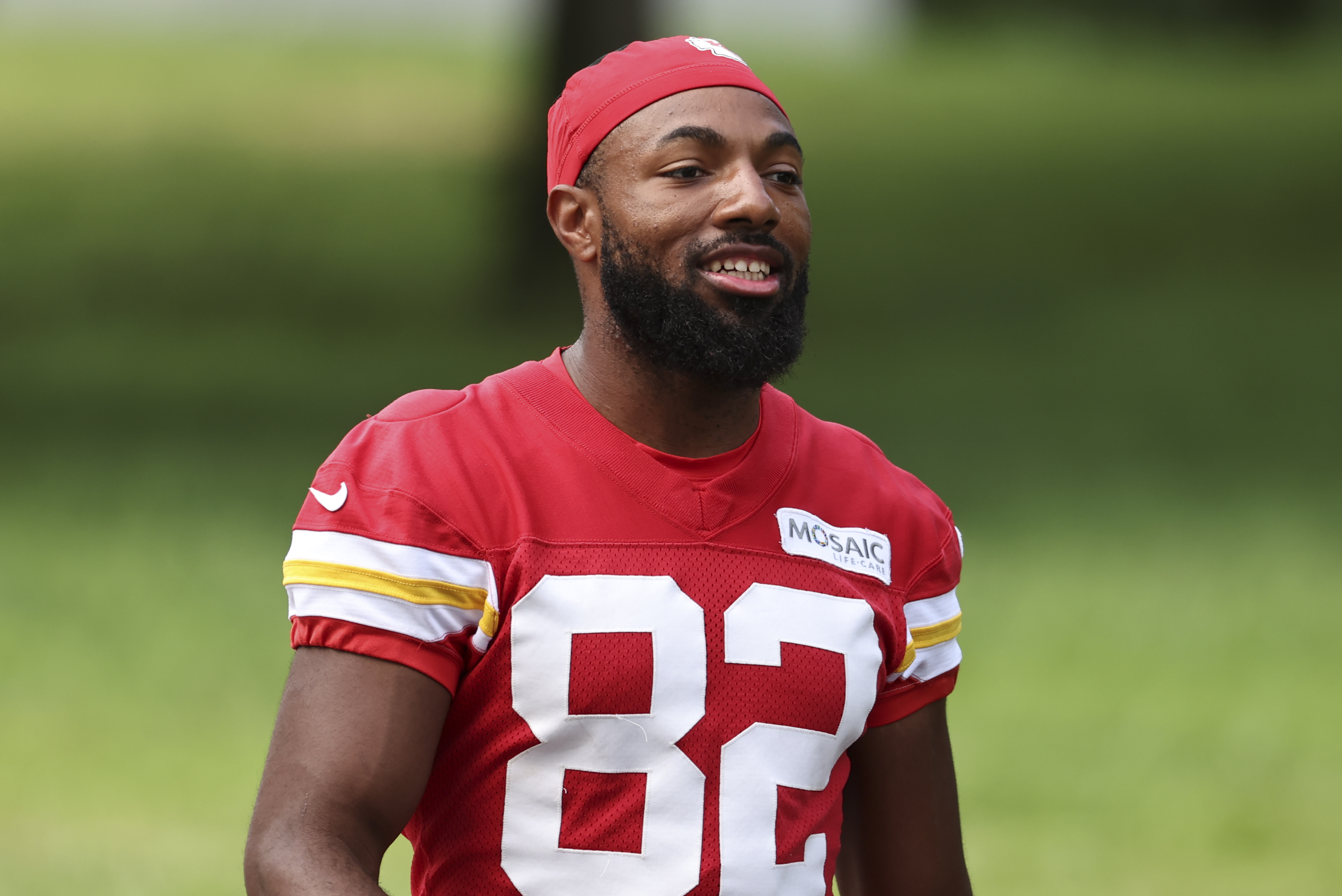 Chiefs bring back wide receiver to practice squad
