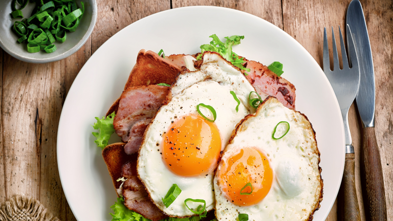 What really happens when you eat eggs every day: Health benefits and ...