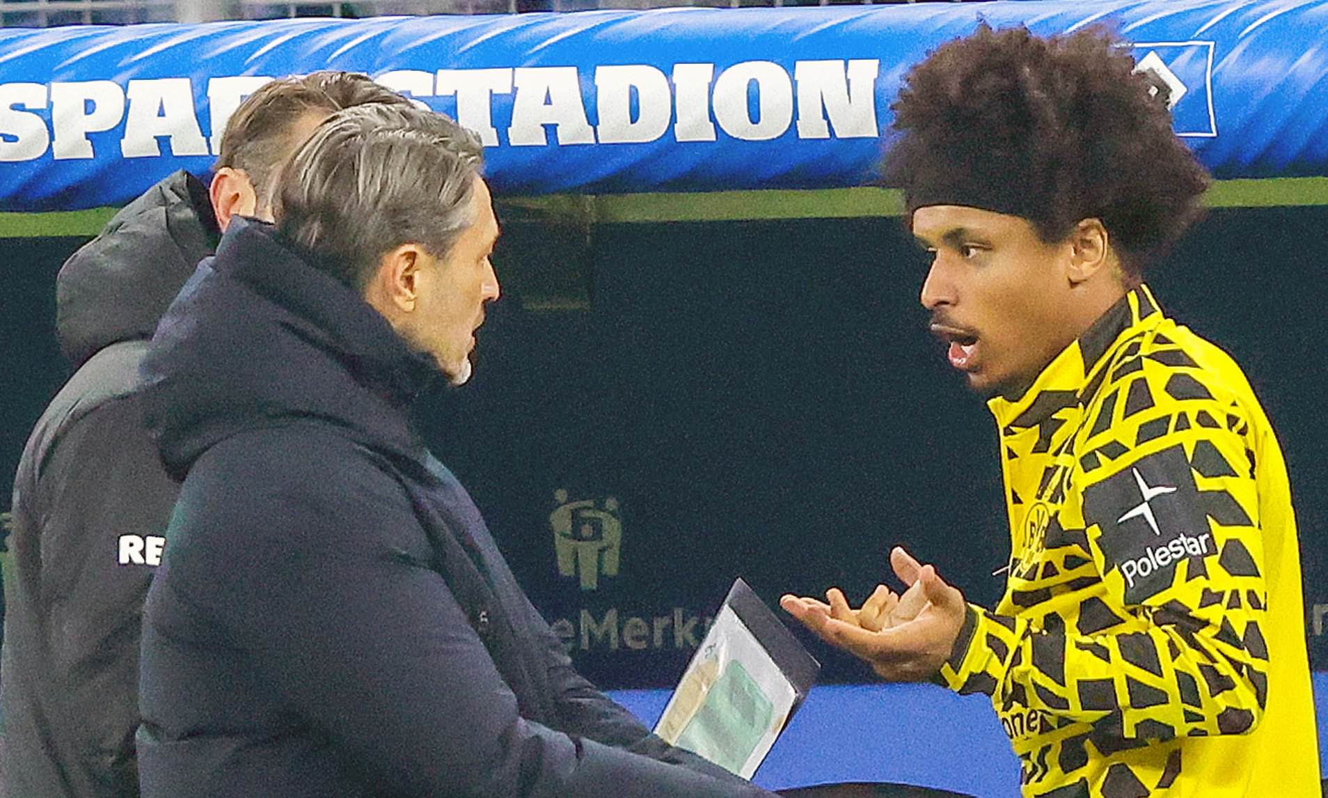 Man United 'eye swoop for Dortmund star after relationship breakdown ...