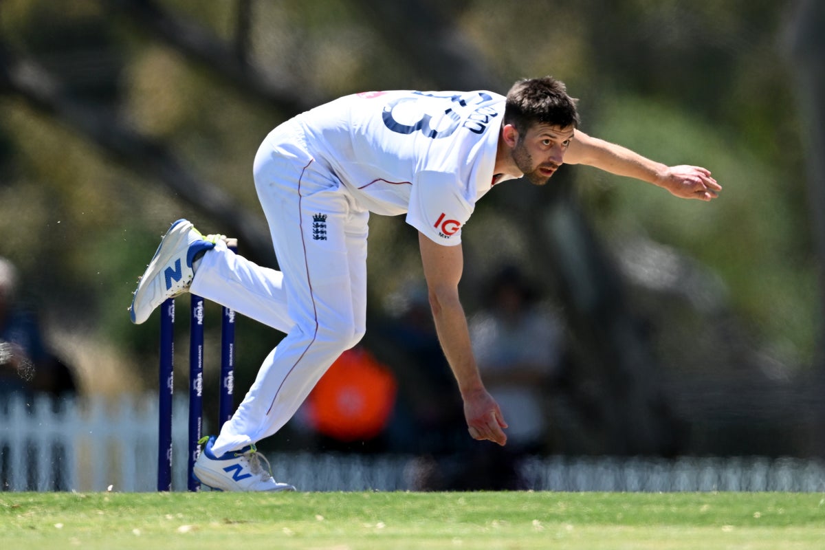 Wood a doubt for Ashes opener after injuring hamstring during warm-up