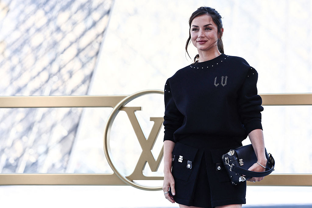 Ana de Armas Sparks Romance Rumors With Hunky Entrepreneur One Month ...