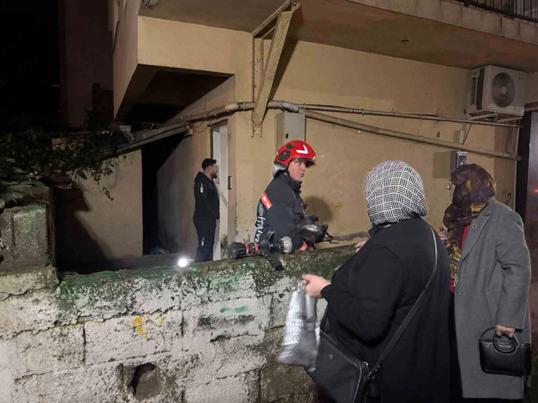 Baca temizliğinden çıkan dumanı yangın sanan vatandaşlar ortalığı ayağa ...