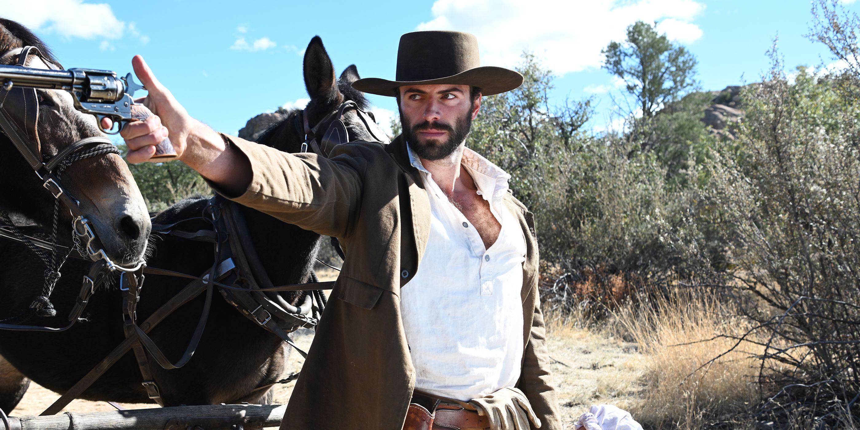 Thomas Jane’s Ruthless Gang of Gunslingers Is in Trouble in a New Look ...