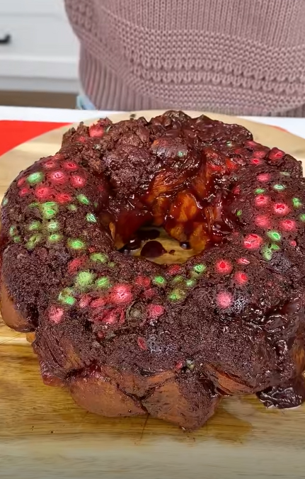 Making the Ultimate Christmas Monkey Bread