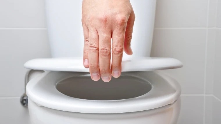 Does poop sometimes float instead of sink? What it says about health