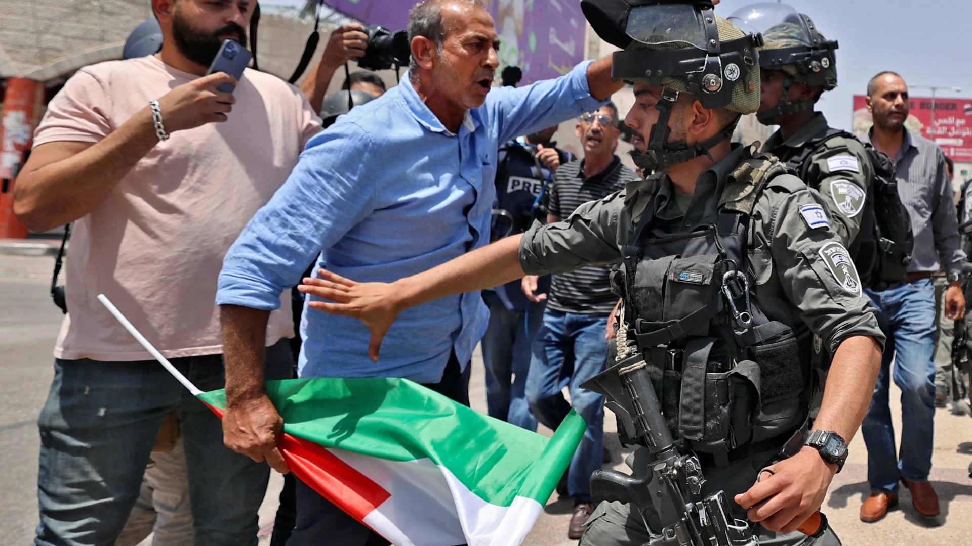 Palestinians demand to return home: Protests in West Bank against ...